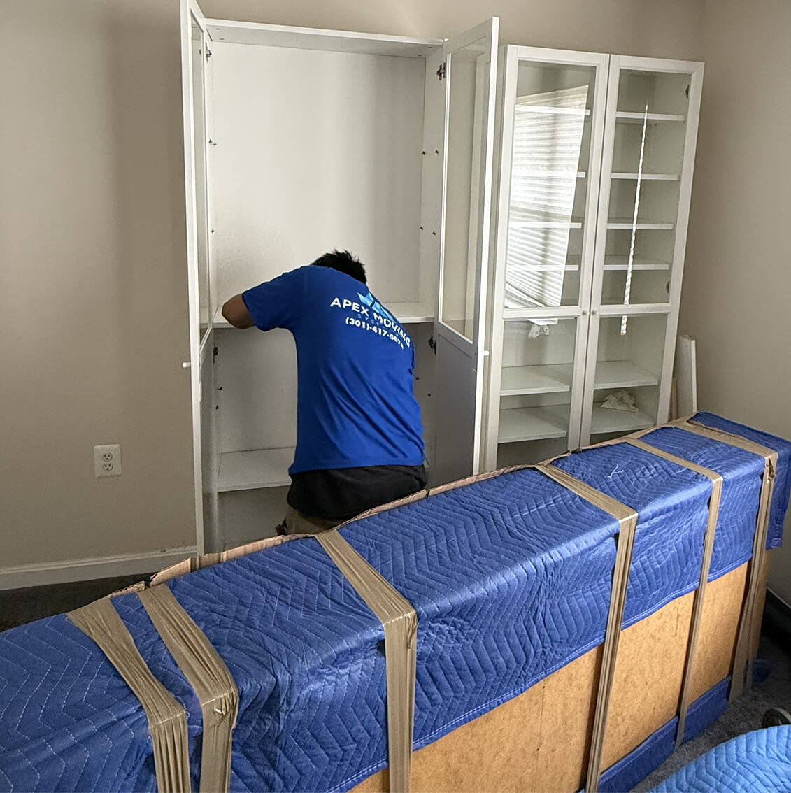 How to Downsize Before a Move Without the Stress | Apex Moving Systems